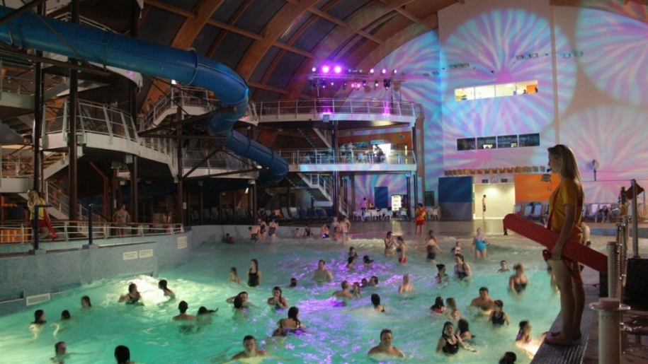 Blue Lagoon Waterpark - Places to go | Lets Go With The Children