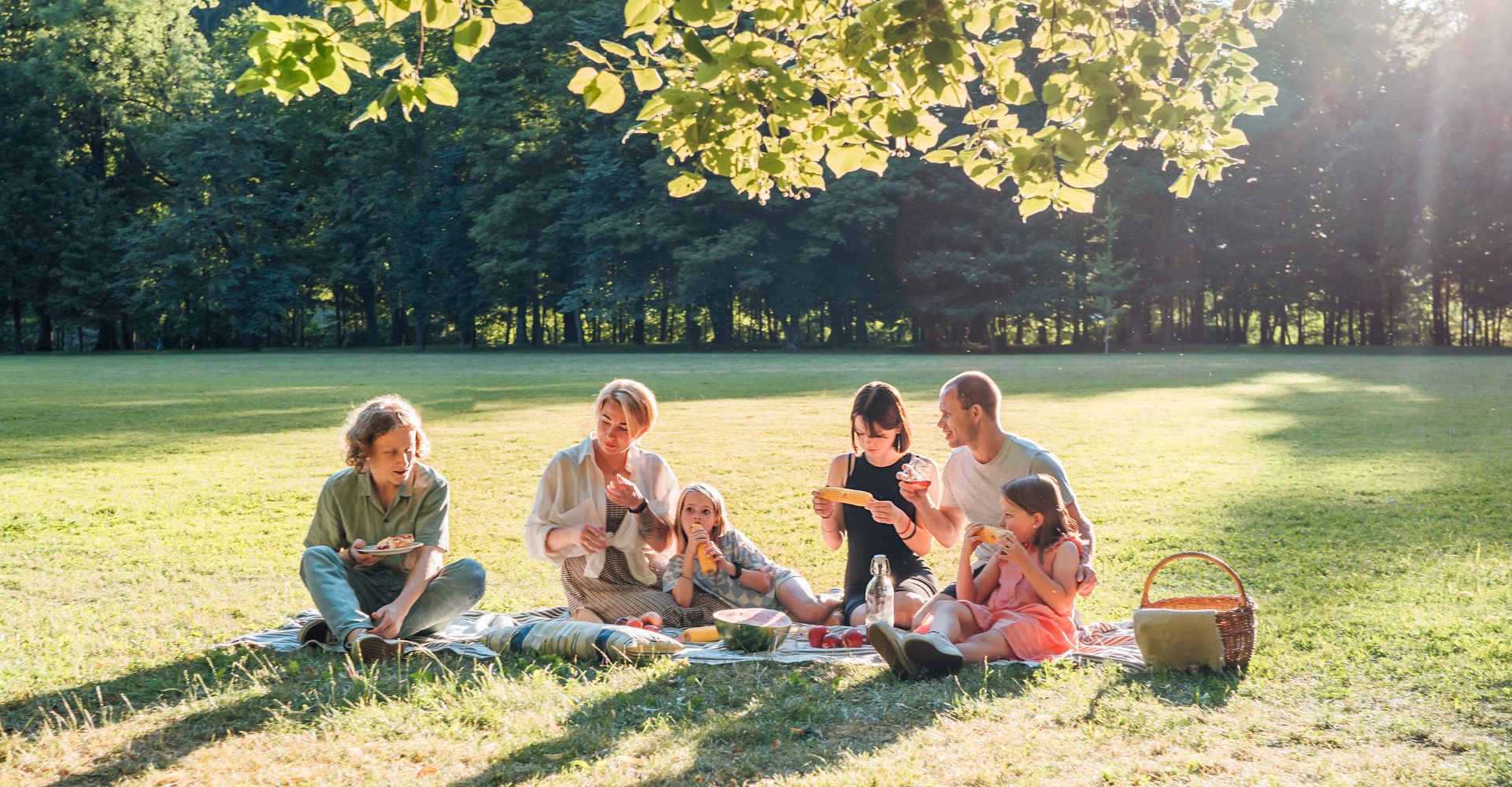 Free Family Days Out this Summer Holiday | Lets Go With The Children